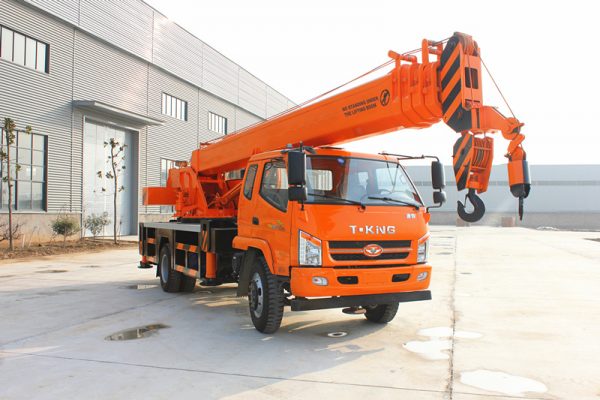 6 Tons Truck Crane – Henan Liyue Machinery Equipment Co., Ltd.